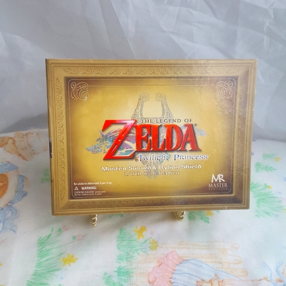 Nintendo | Other | Legend Of Zelda The Twilight Princess Boxed Shield ...